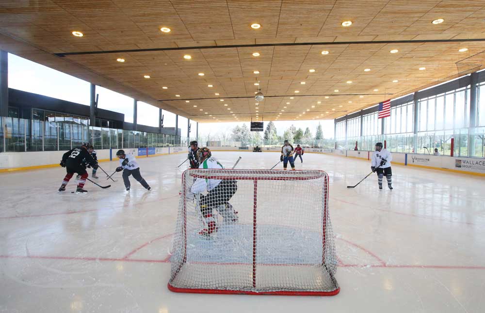 Ice season opens at the Pavilion in Bend | The Bulletin