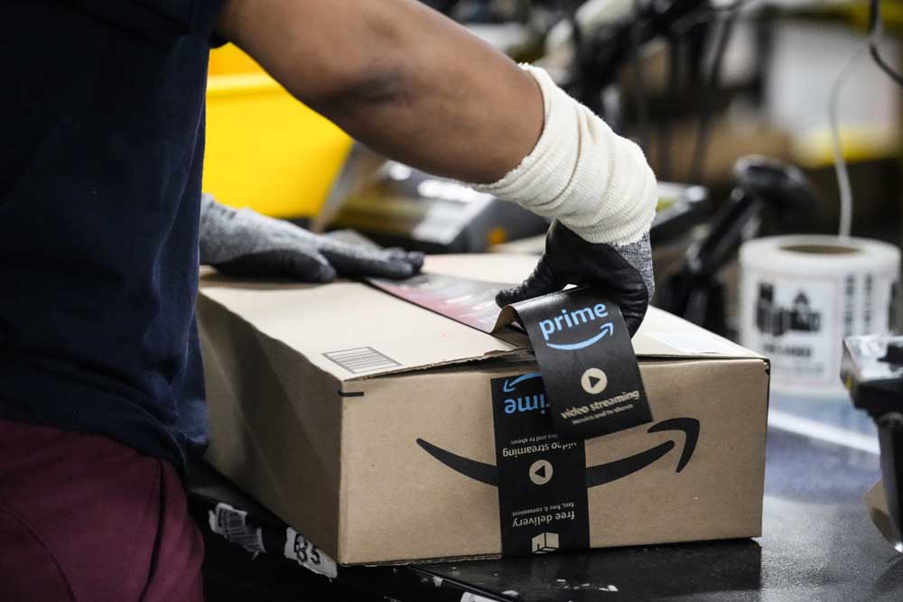 Amazon warehouse jobs & what they pay: Are fulfillment center positions ...