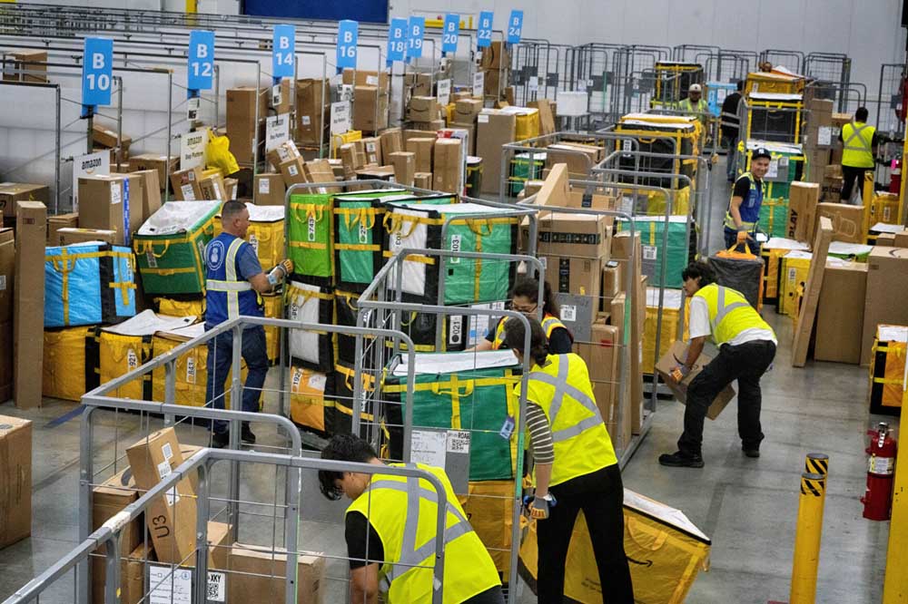 Updated: Amazon to build delivery hub in Redmond | The Bulletin