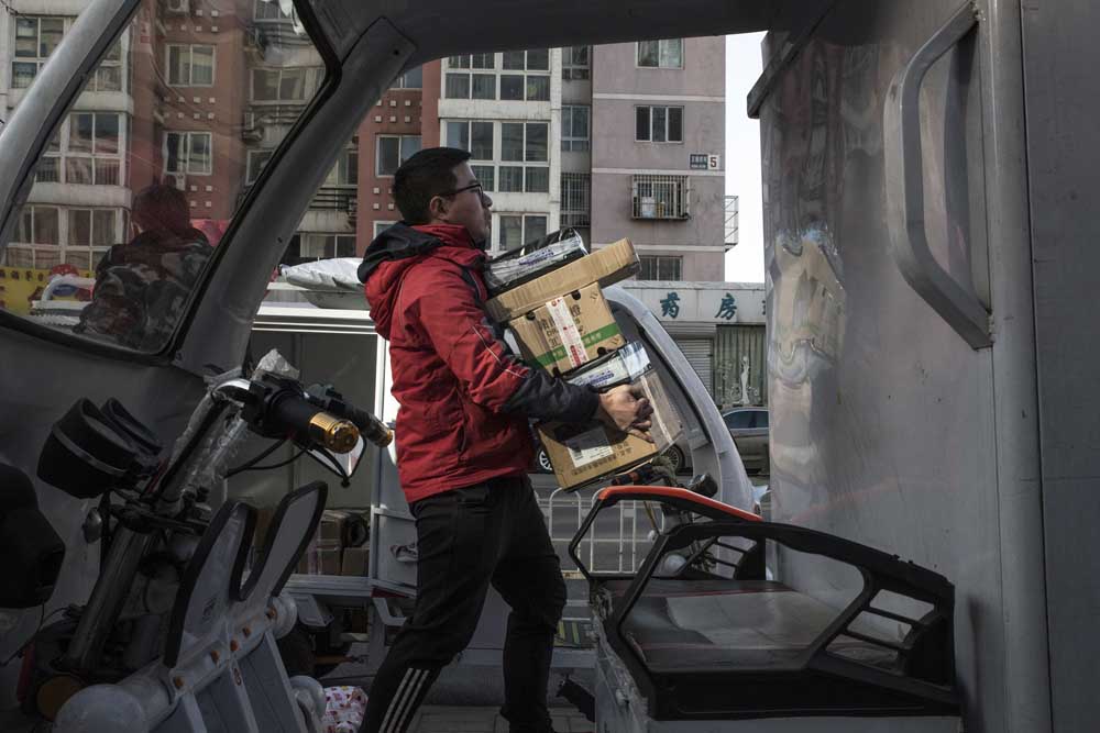 China’s e-commerce boom can be tough for couriers | The Bulletin