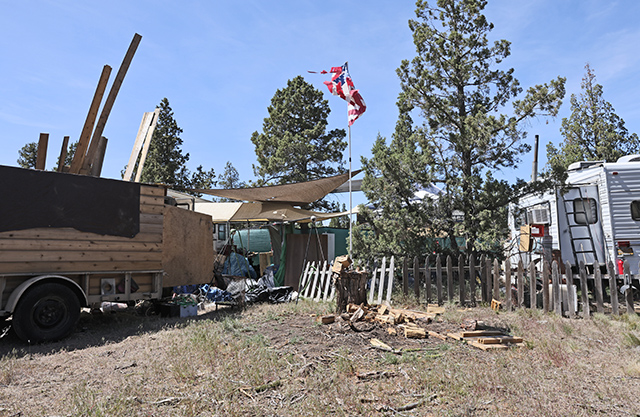 Crowding into ‘Dirt World’: Bend Homeless camp swells as closures ...