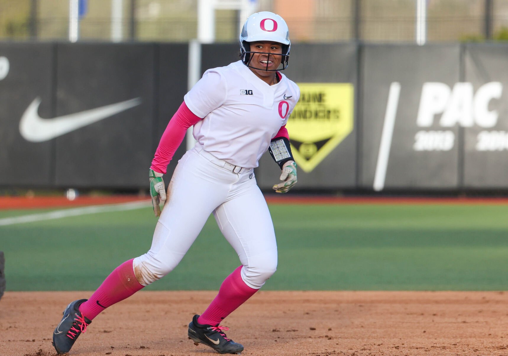 ‘I wasn’t hanging up the cleats today:’ Patmon’s walk-off sends Oregon ...