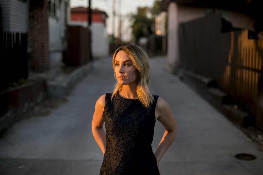 Cheerleaders seek change by shedding anonymity | The Bulletin