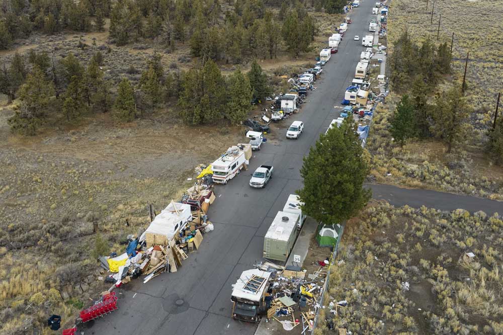 Bend to clear homeless encampments on Hunnell Road in July | The Bulletin