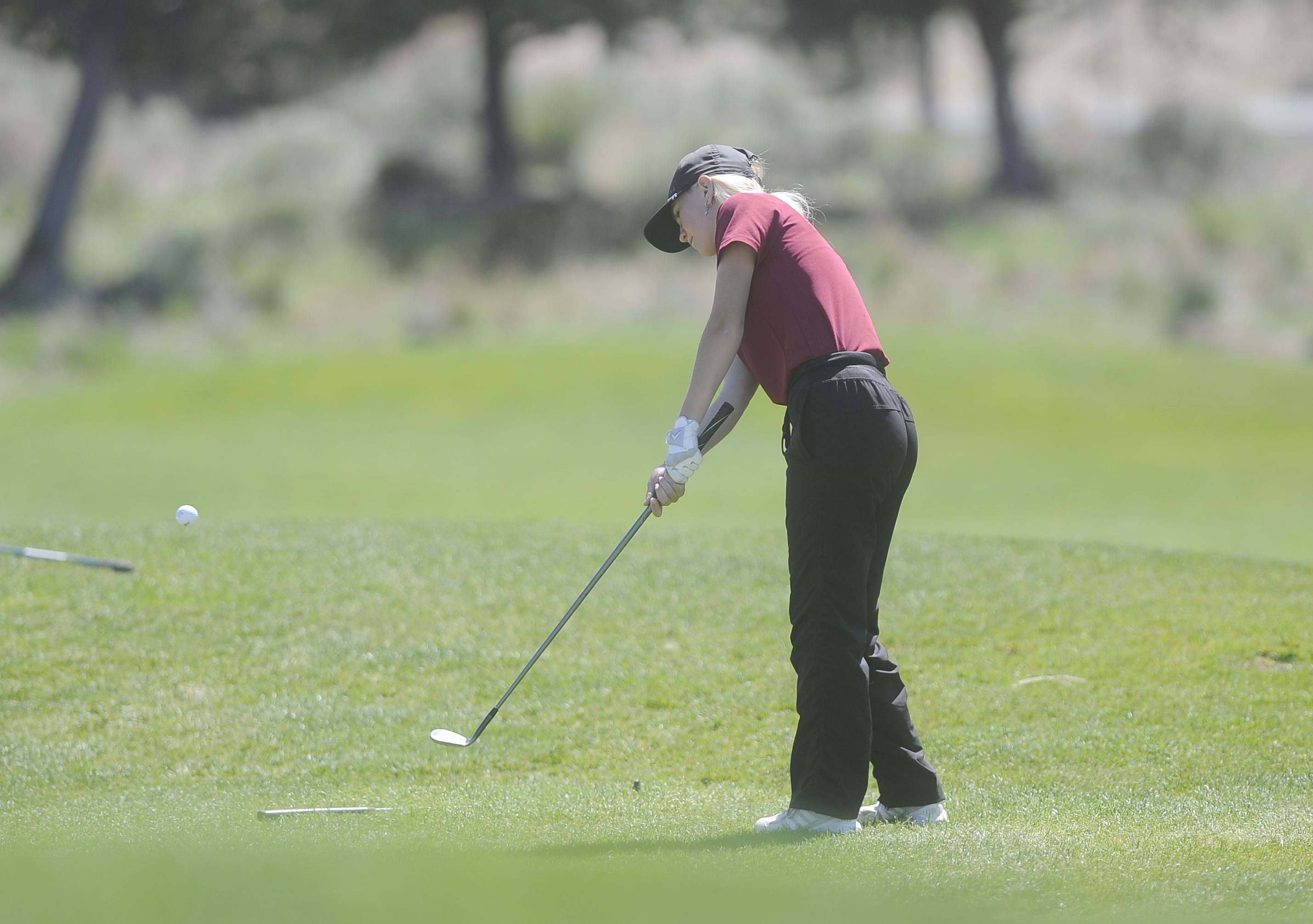 Redmond golfer rolls to IMC girls title; Summit claims team ...