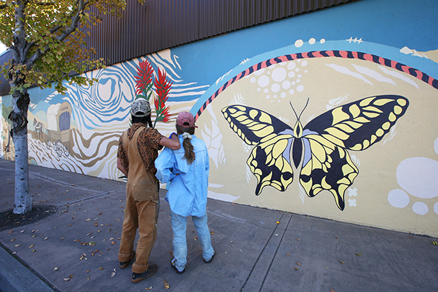 Artists make progress on massive Redmond mural | The Bulletin