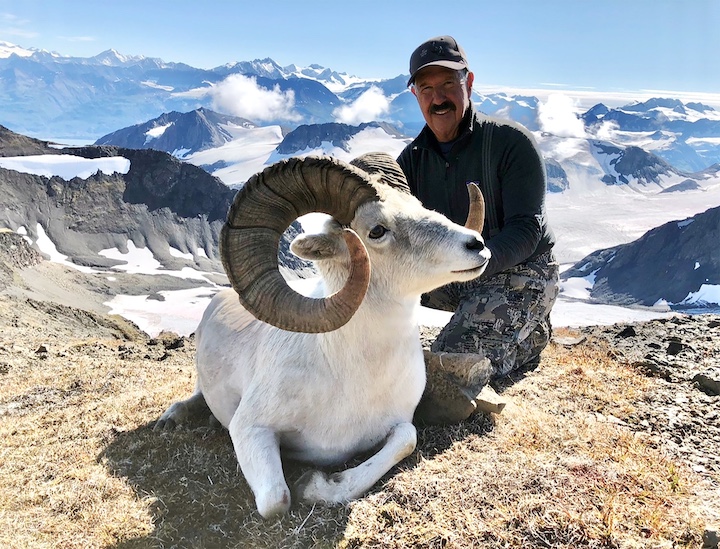 Central Oregon hunter pens memoir about lifetime of epic sheep hunts ...