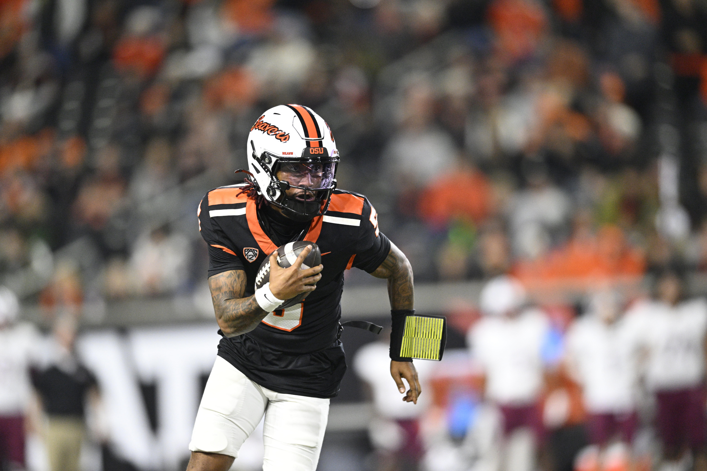 Oregon State football’s Gabarri Johnson dazzles in relief | The Bulletin