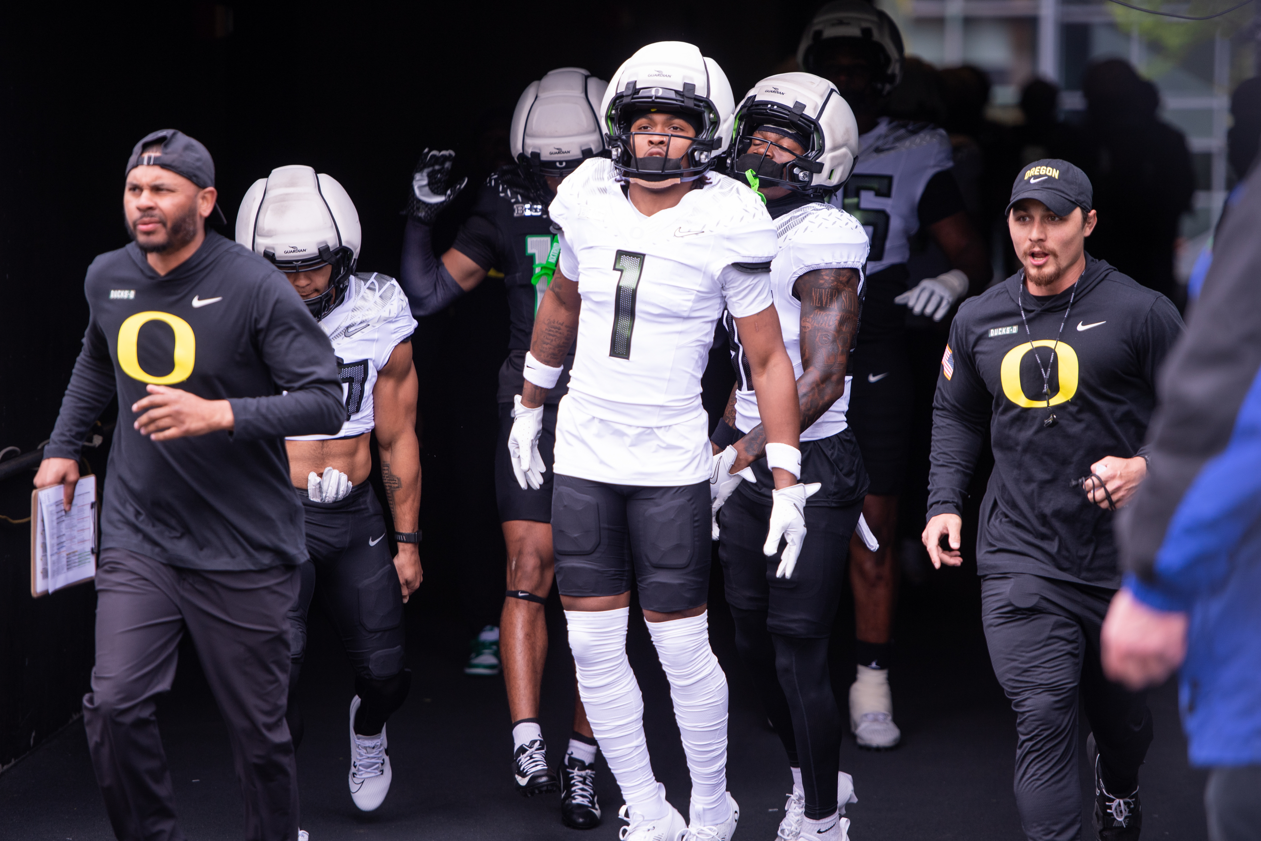 New docuseries ‘5-STAR’ features Oregon freshman Dakorien Moore | The Bulletin